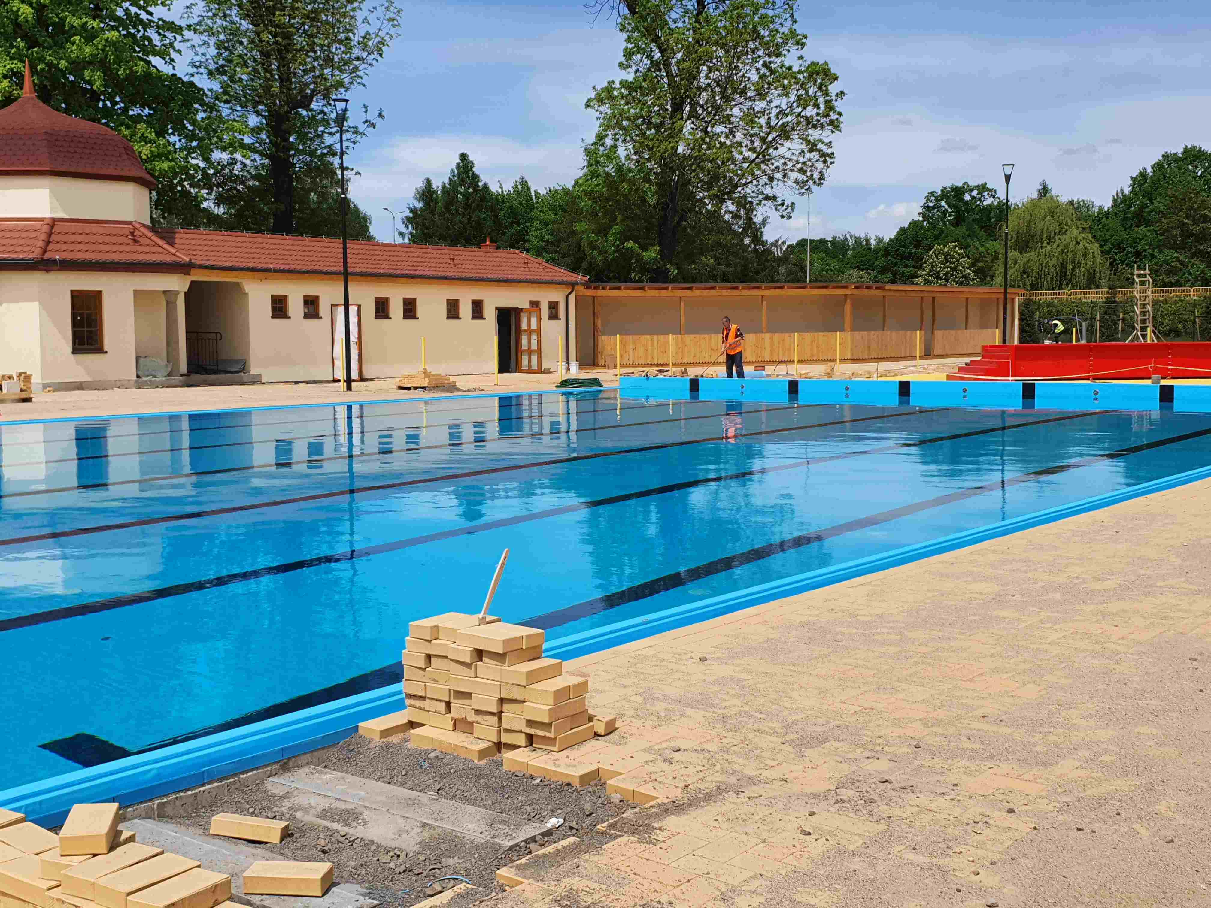 Legnica FM - Kiedy otwarcie nowych basenów w Legnicy?